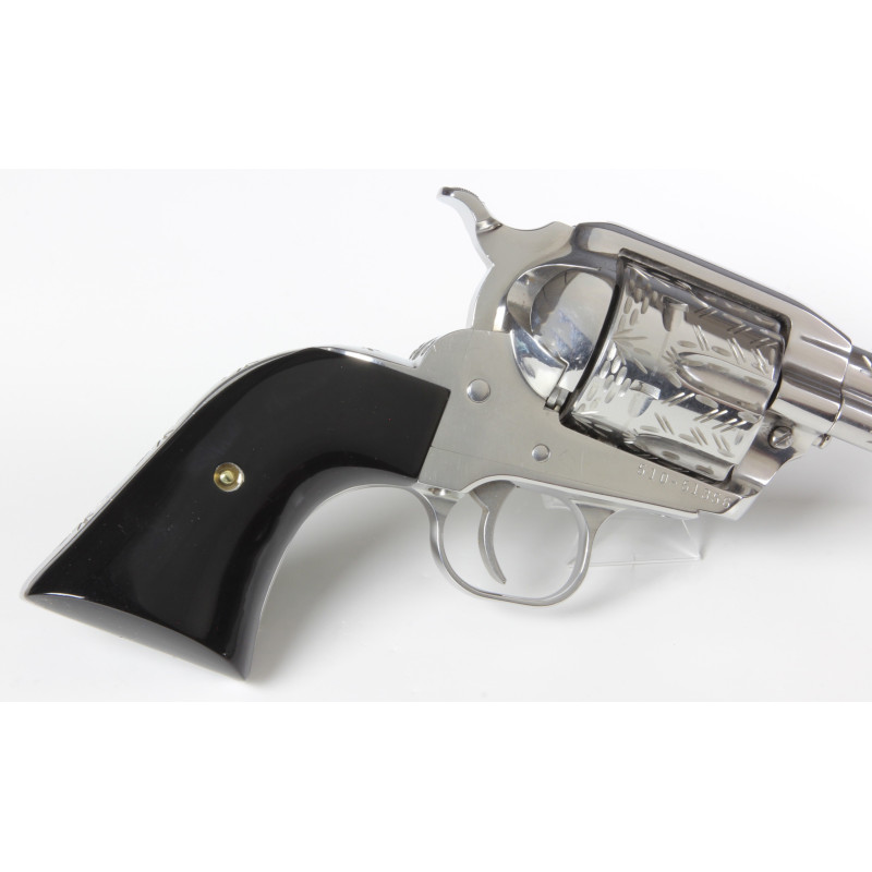 Ruger "Old" Vaquero Kirinite® Presentation Black Traditional Grips Surface Smooth Screw Brass