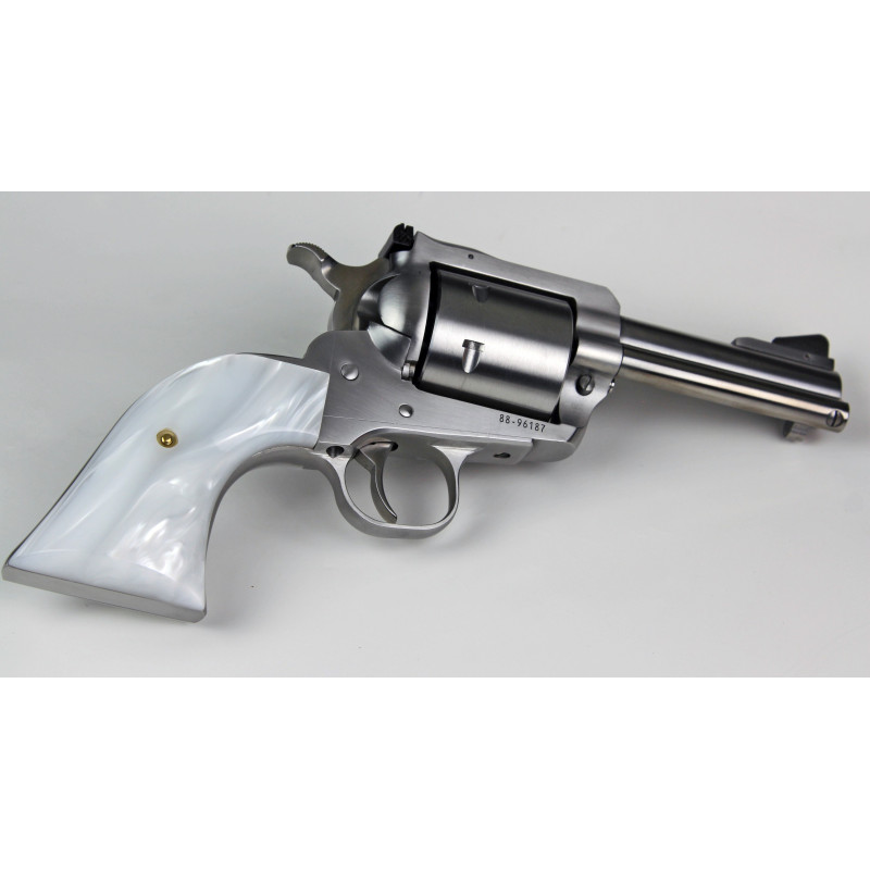 Ruger New Vaquero Kirinite® White Pearl Gunfighter Grips Surface Checkered Screw Brass