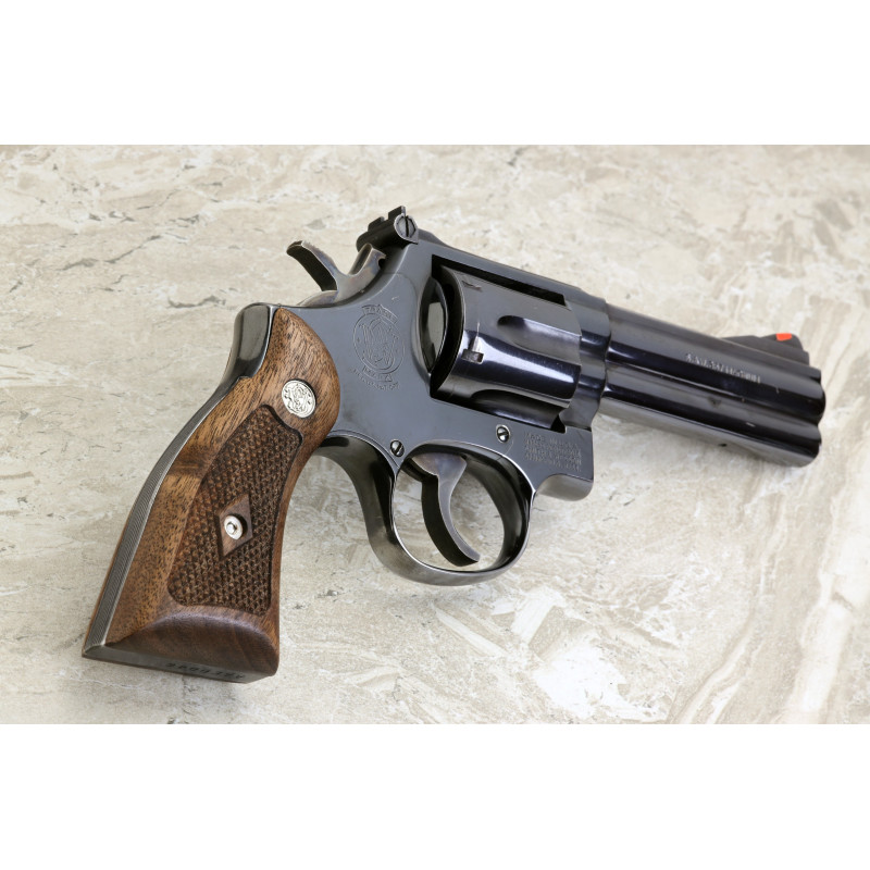 S&W K/L Frame Square Butt Walnut Panel Grips Screw Brass Medallions S&W ...