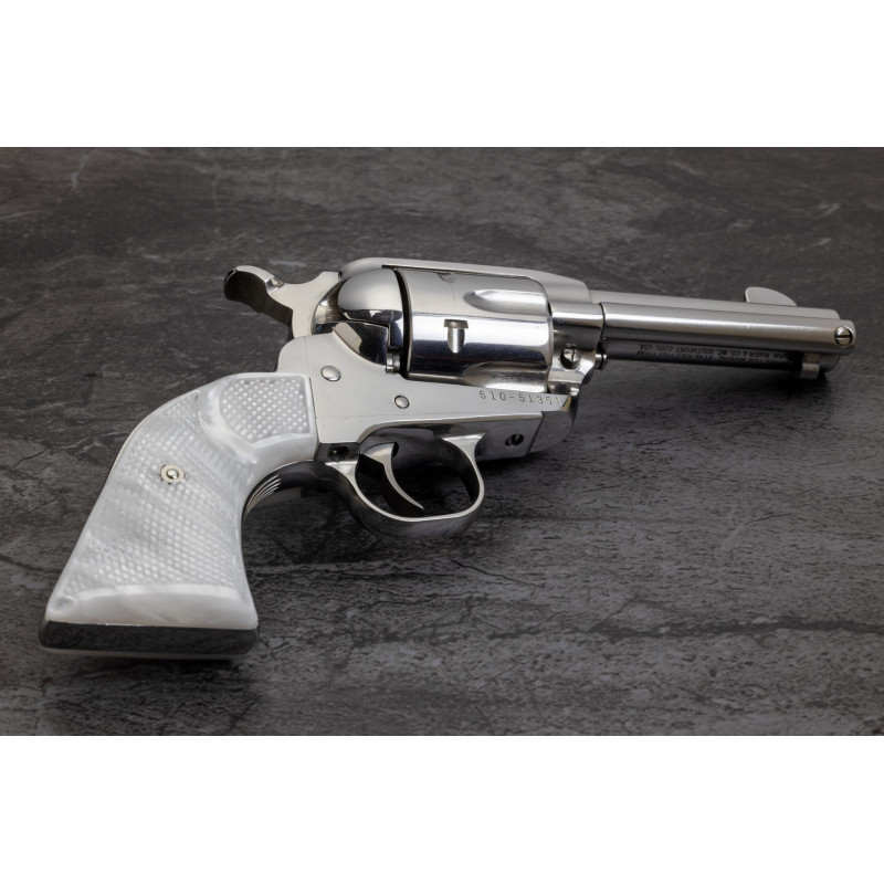 Ruger "Baby Vaquero" .32 H&R Kirinite® White Pearl Grips Screw Nickle ...