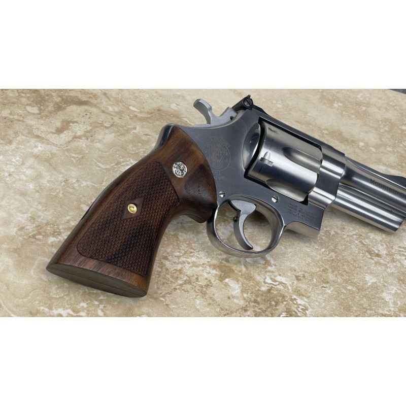S&W K/L Frame Square Butt Walnut Heritage Grips Medallions S&W, Silver ...