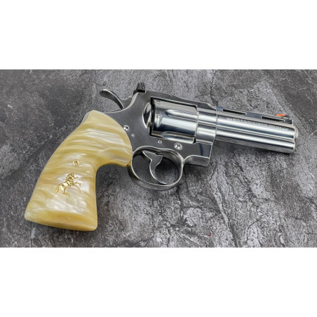 Python Kirinite® Antique Pearl Classic Grips Surface Smooth Screw Brass ...