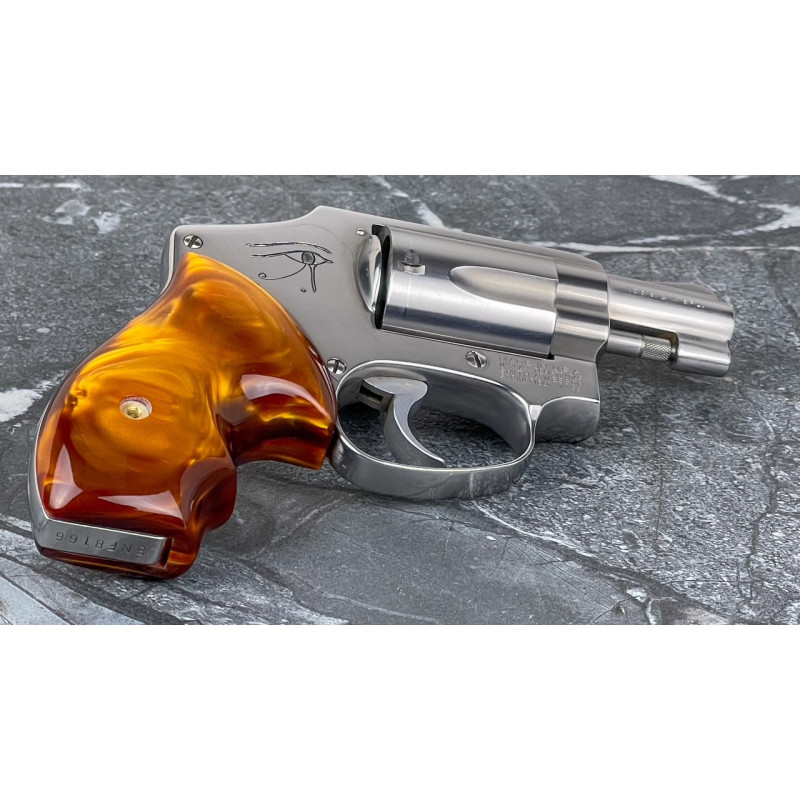 S&W J Frame Round Butt Kirinite® Root Beer Pearl Secret Service Grips ...