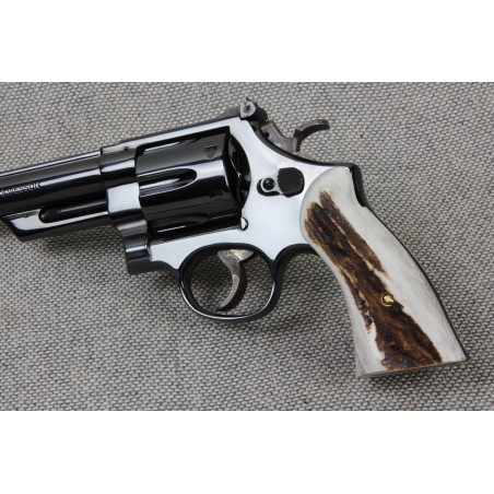 Eagle Grips Home - Eagle Grips, Inc. - The World's Finest Handgun Grips